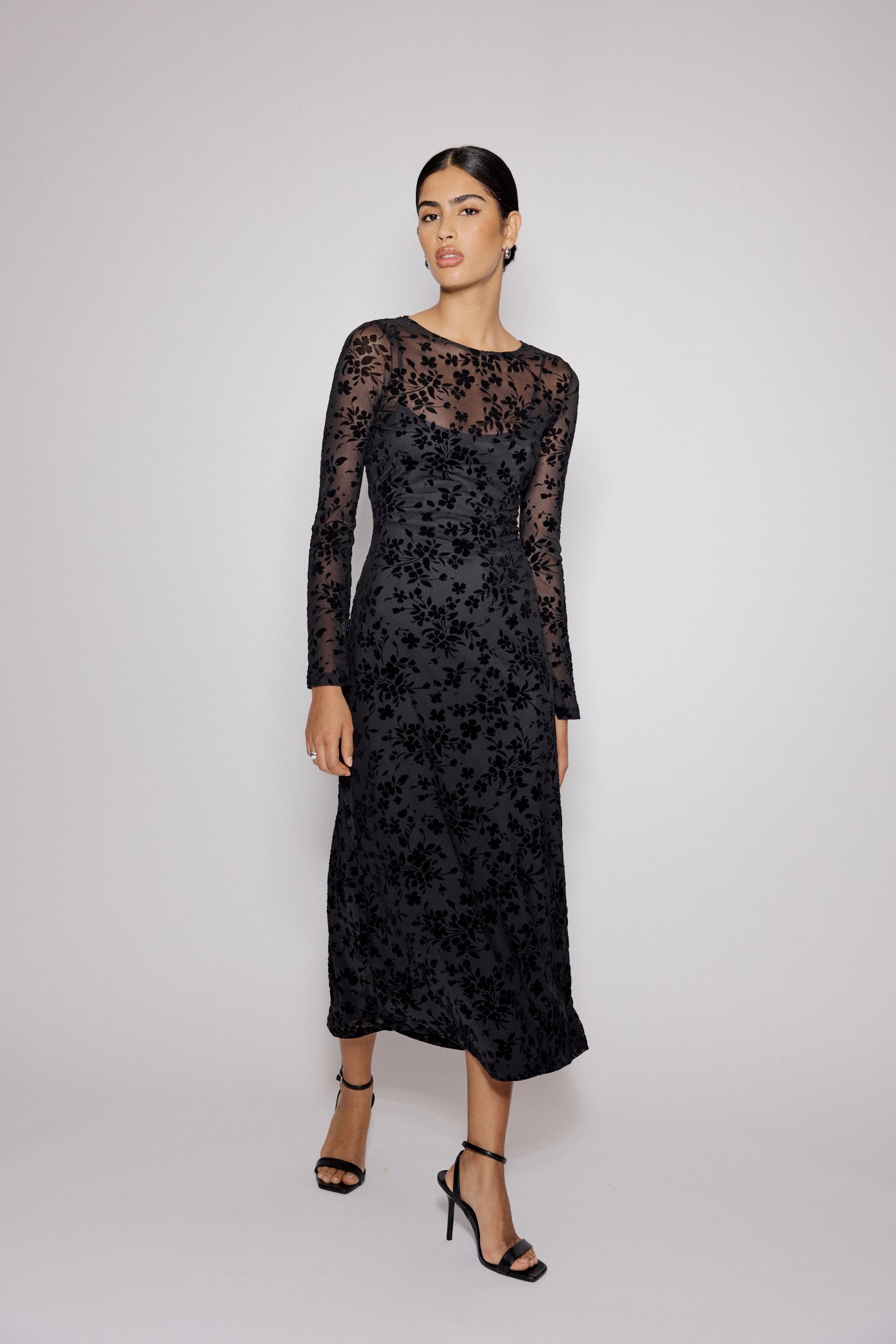 Black Floral Jaquard Velvet Long Sleeve Clarissa Midi Dress